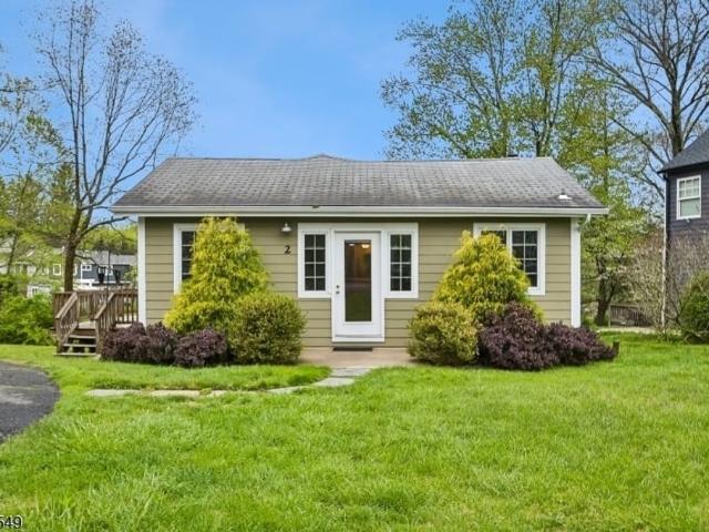 3 bedroom luxury House for sale in Mendham, New Jersey