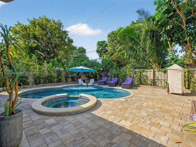3 bedroom luxury House for sale in North Miami, United States