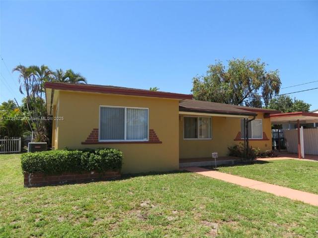 3 bedroom luxury House for sale in Hialeah, United States