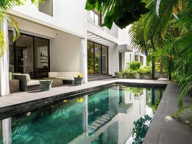 3 bedroom luxury House for sale in Palm Beach, Florida