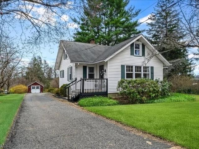 3 bedroom luxury House for sale in Peapack, New Jersey