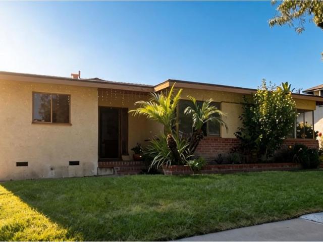 3 bedroom luxury House for sale in Torrance, California