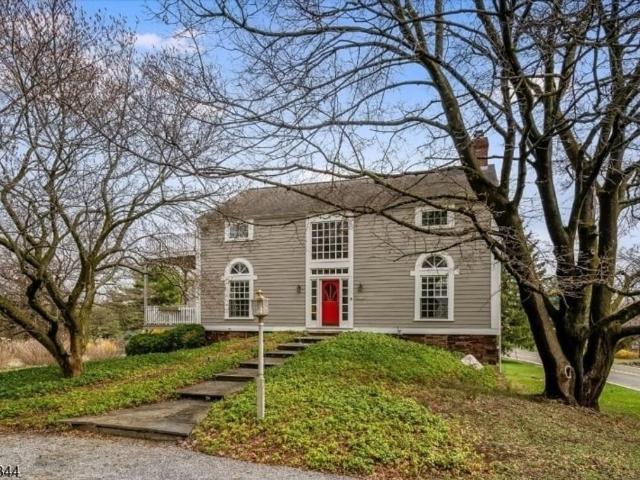3 bedroom luxury House for sale in Union City, New Jersey