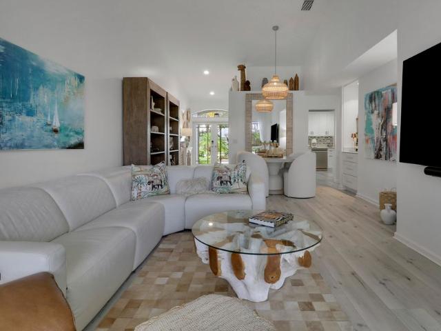 3 bedroom luxury Townhouse for sale in Tequesta, Florida
