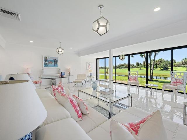 3 bedroom luxury Townhouse for sale in West Palm Beach, Florida