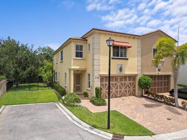 3 bedroom luxury Townhouse for sale in West Palm Beach, United States