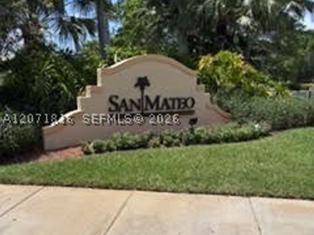 3 bedroom luxury Townhouse for sale in Weston, Florida