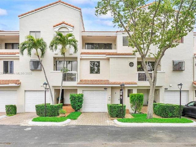 3 bedroom luxury Townhouse for sale in Aventura, United States