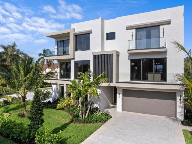 3 bedroom luxury Townhouse for sale in Boca Raton, Florida