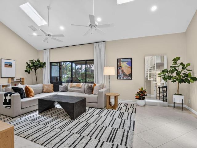 3 bedroom luxury Townhouse for sale in Boca Raton, Florida