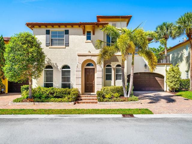 3 bedroom luxury Townhouse for sale in Boca Raton, Florida