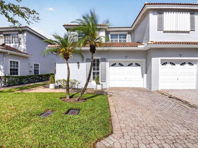 3 bedroom luxury Townhouse for sale in Boca Raton, Florida