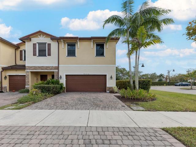 3 bedroom luxury Townhouse for sale in Davie, United States