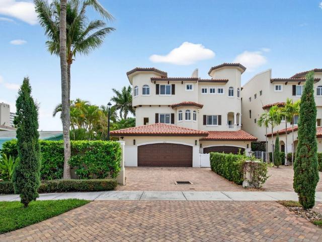 3 bedroom luxury Townhouse for sale in Deerfield Beach, Florida