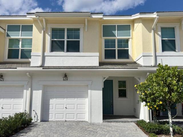 3 bedroom luxury Townhouse for sale in Deerfield Beach, United States