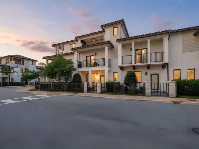 3 bedroom luxury Townhouse for sale in Doral, United States