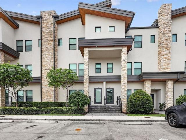 3 bedroom luxury Townhouse for sale in Doral, United States