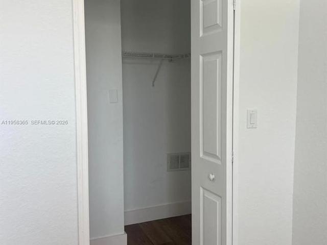 3 bedroom luxury Townhouse for sale in Doral, Florida