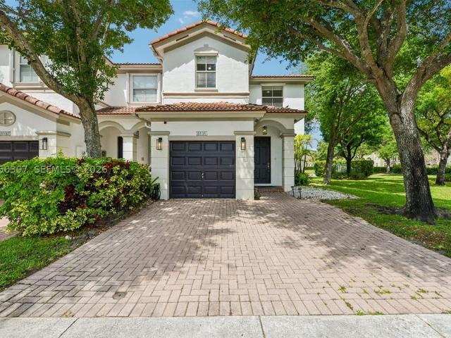 3 bedroom luxury Townhouse for sale in Doral, Florida