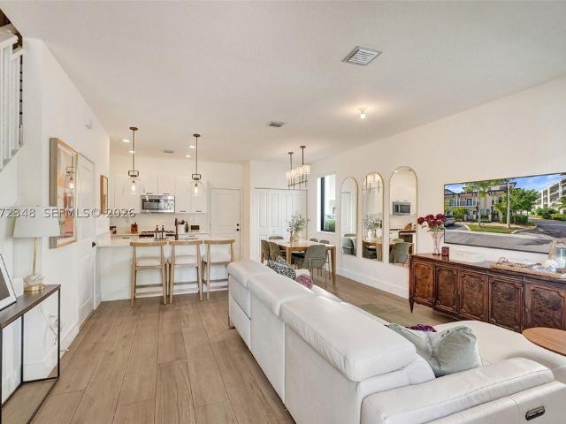 3 bedroom luxury Townhouse for sale in Doral, Florida
