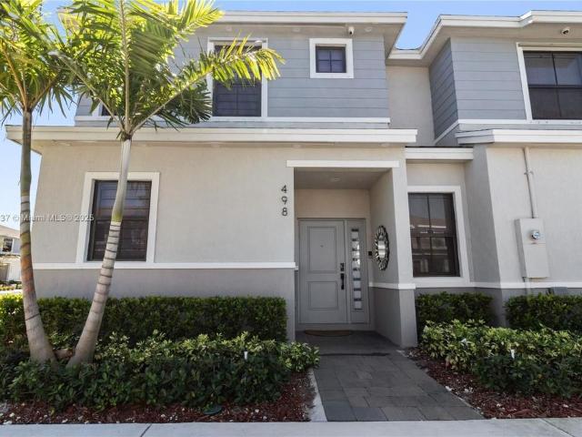 3 bedroom luxury Townhouse for sale in Florida City, Florida