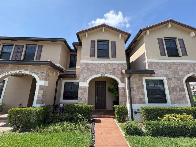 3 bedroom luxury Townhouse for sale in Hialeah, Florida
