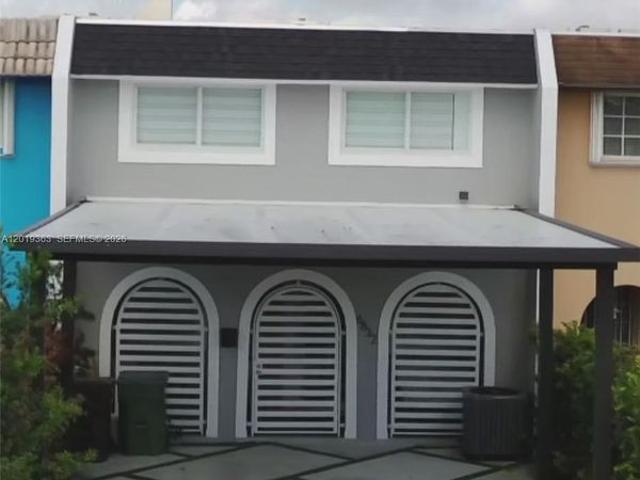 3 bedroom luxury Townhouse for sale in Hialeah, United States