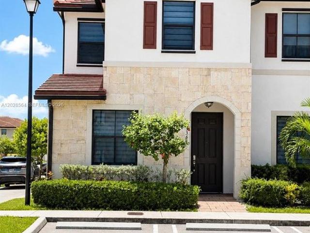 3 bedroom luxury Townhouse for sale in Hialeah, United States