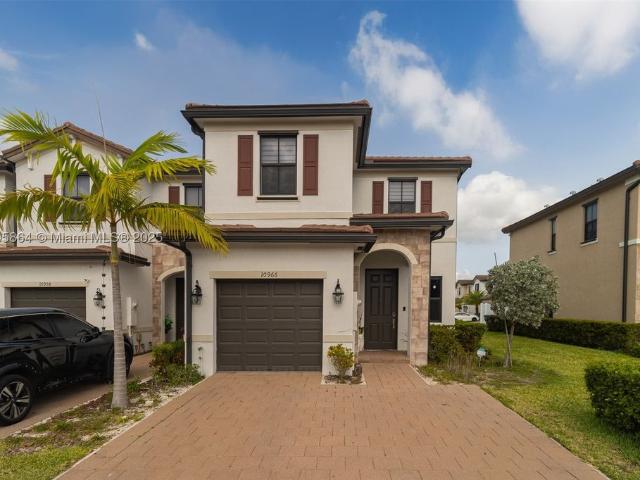 3 bedroom luxury Townhouse for sale in Hialeah, United States