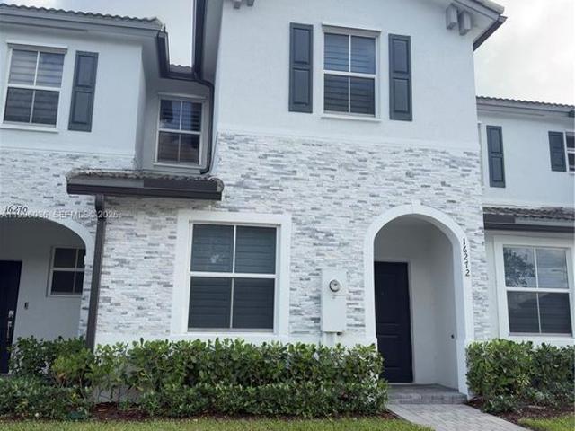 3 bedroom luxury Townhouse for sale in Homestead, Florida