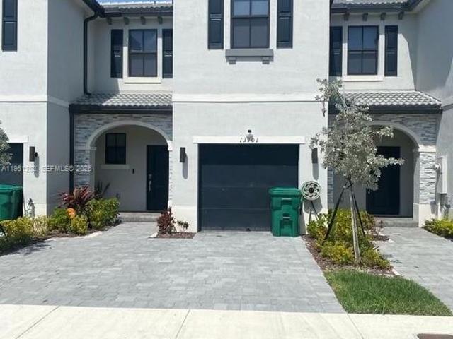 3 bedroom luxury Townhouse for sale in Homestead, United States