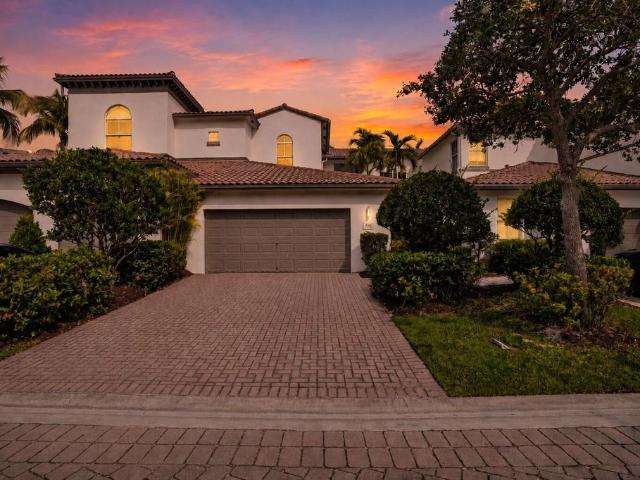 3 bedroom luxury Townhouse for sale in Hollywood, Florida