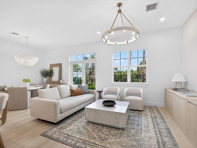 3 bedroom luxury Townhouse for sale in Jupiter, Florida