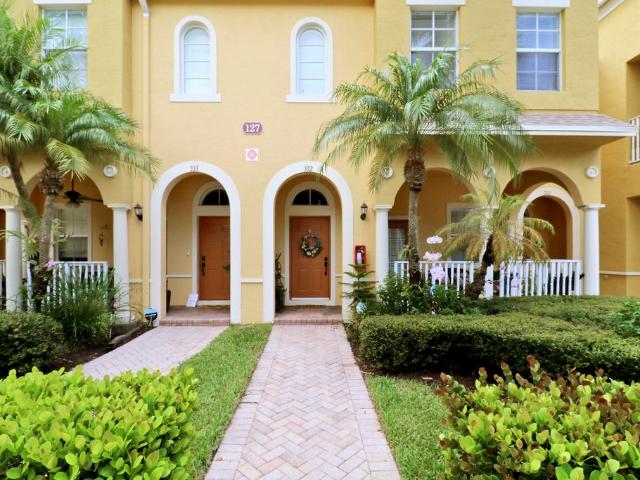 3 bedroom luxury Townhouse for sale in Jupiter, Florida