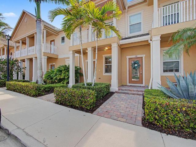 3 bedroom luxury Townhouse for sale in Jupiter, Florida