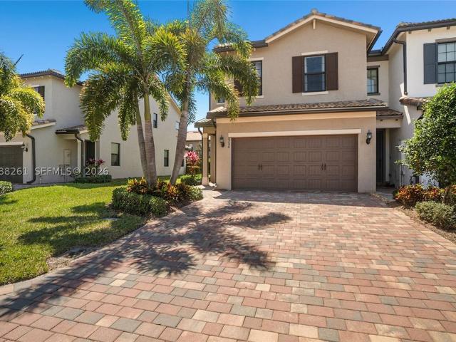 3 bedroom luxury Townhouse for sale in Lake Worth, Florida