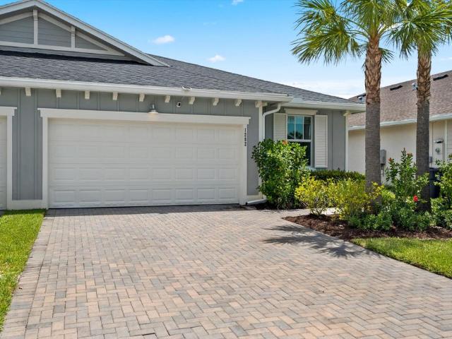 3 bedroom luxury Townhouse for sale in Loxahatchee Groves, Florida