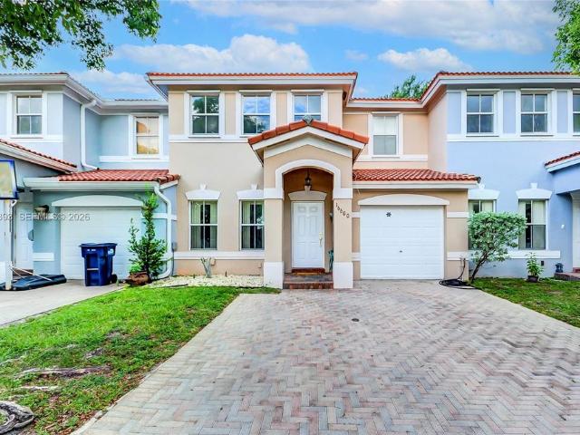 3 bedroom luxury Townhouse for sale in Miami Terrace Mobile Home, Florida