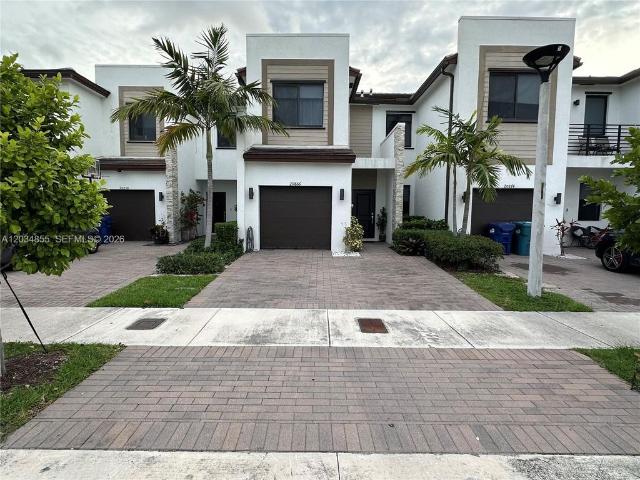 3 bedroom luxury Townhouse for sale in Miami, United States