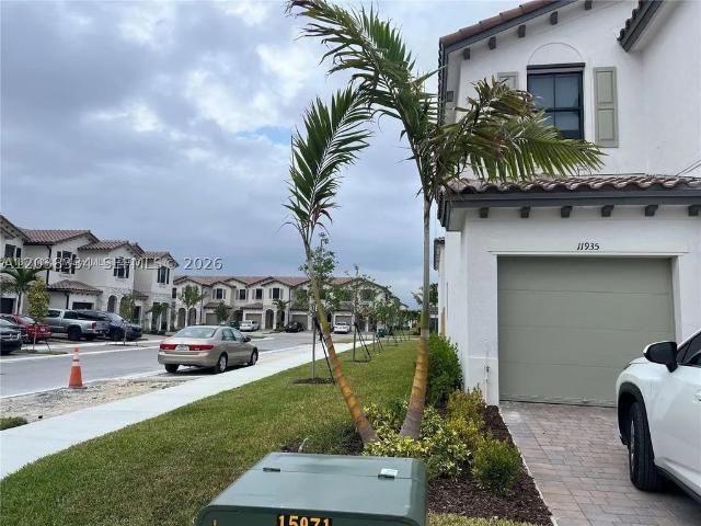 3 bedroom luxury Townhouse for sale in Miami, United States