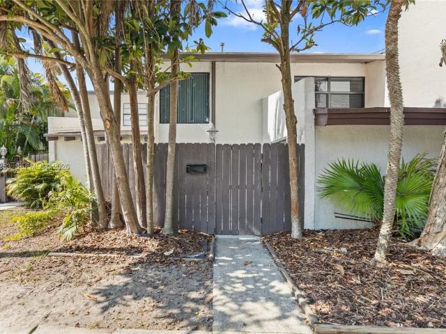 3 bedroom luxury Townhouse for sale in Miami, Florida