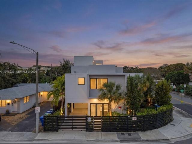 3 bedroom luxury Townhouse for sale in Miami, Florida