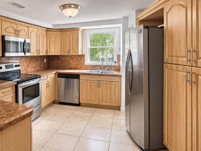 3 bedroom luxury Townhouse for sale in Miami, Florida