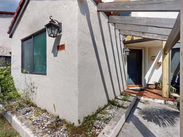 3 bedroom luxury Townhouse for sale in Miami, Florida