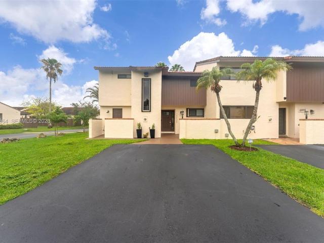 3 bedroom luxury Townhouse for sale in Miami, Florida
