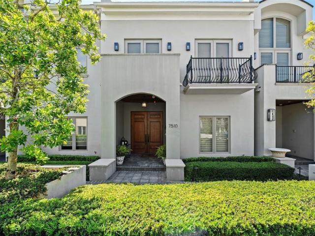 3 bedroom luxury Townhouse for sale in Miami, Florida