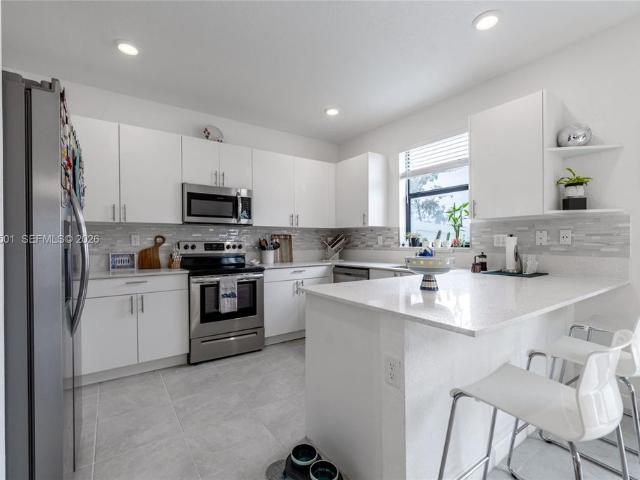 3 bedroom luxury Townhouse for sale in Miami Gardens, Florida
