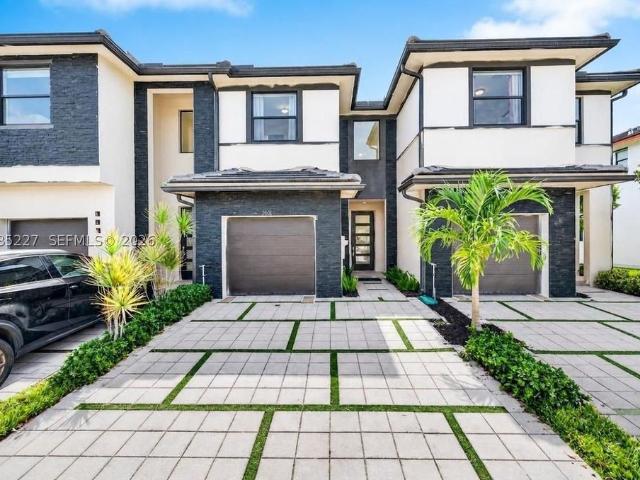 3 bedroom luxury Townhouse for sale in Miami Lakes, United States