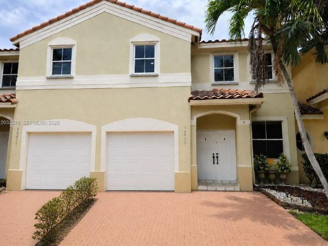 3 bedroom luxury Townhouse for sale in Miramar, Florida