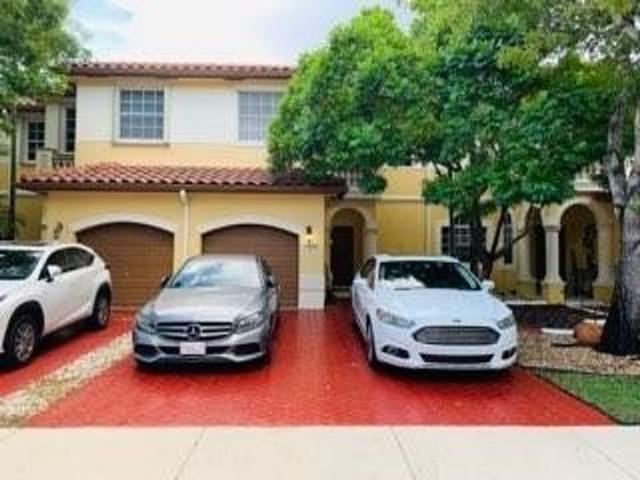 3 bedroom luxury Townhouse for sale in Miramar, Florida